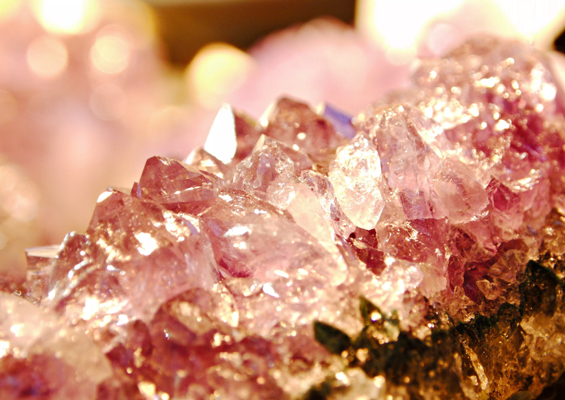 Rose Quartz: meaning, properties and how to use | E2D Crystals